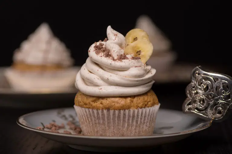 Deliciously Decadent Vegan Cupcakes: Mouthwatering Recipes for Foodies ...